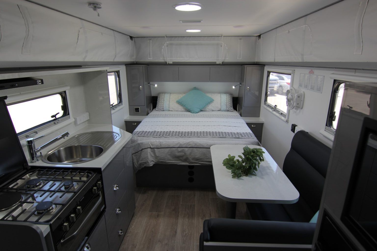 1760 - 1860 Series - Goldstream RV
