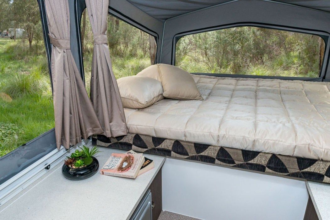 Thunder Series - Goldstream RV