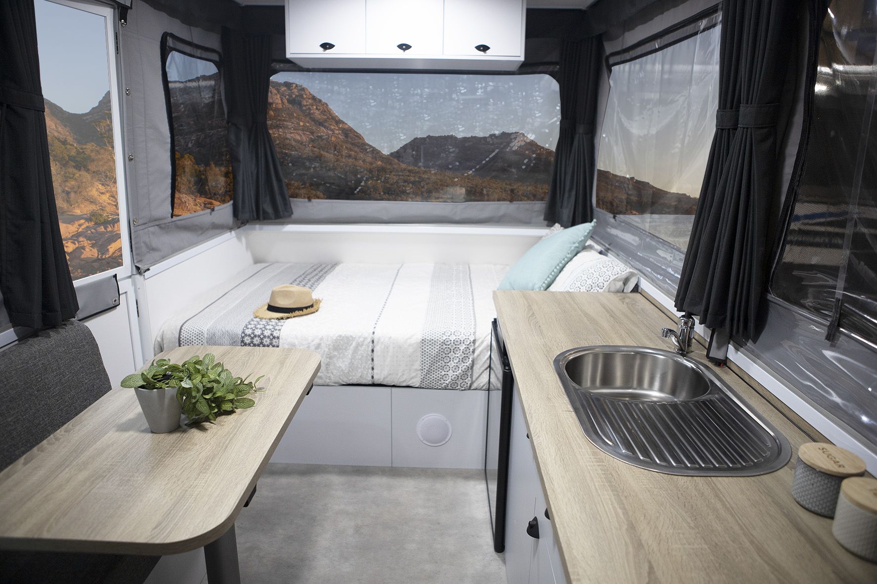 Crown Series - Goldstream RV